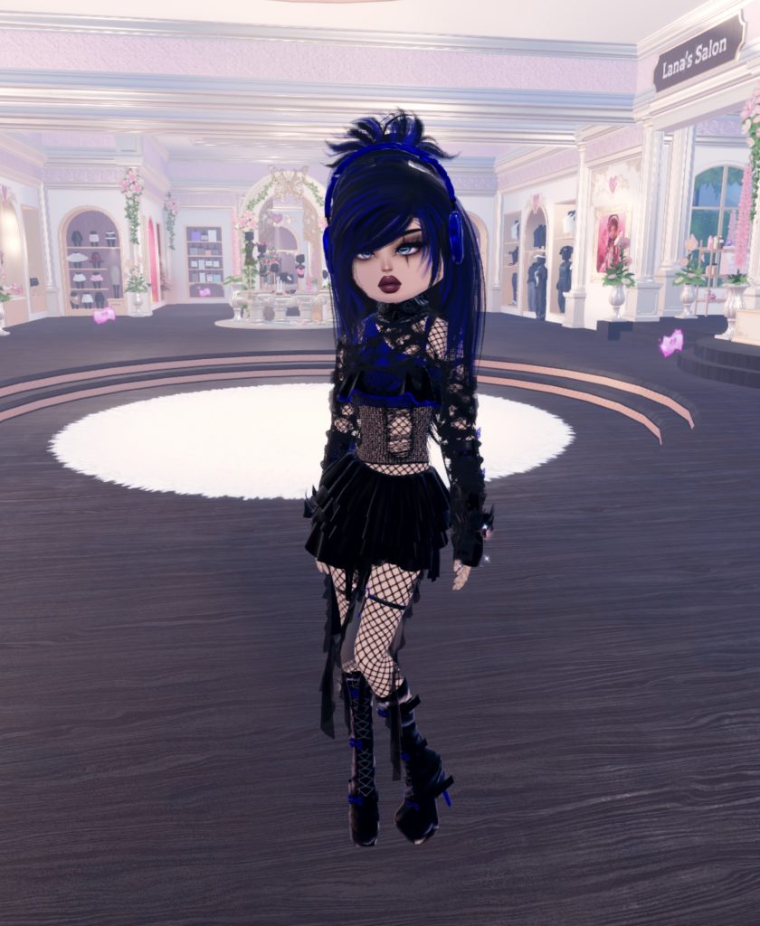 What Can You Wear For The Dress To Impress DJ Theme?